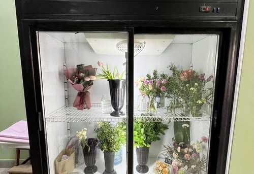Холодильный шкаф витрина