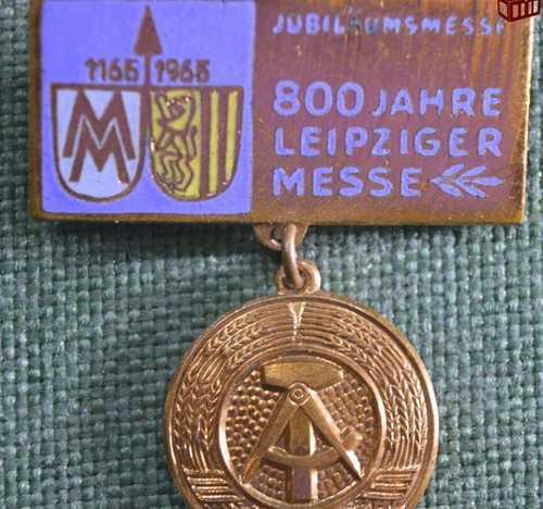 Знак, значок "Лейпциг ярмарка 1965 г" 800 Jahre Le