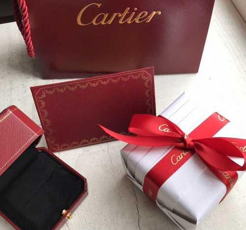 Коробка для кольца cartier с упаковочной бумагой