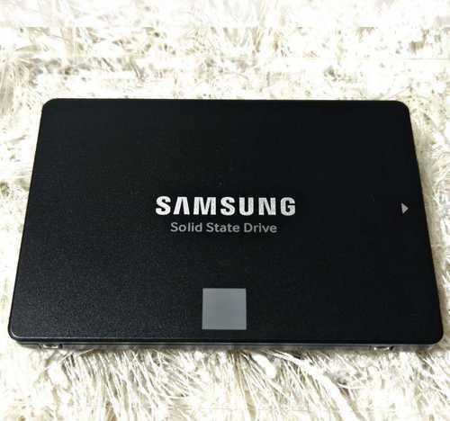 SSD Samsung 870 EVO 500GB (Здоровье 99%)