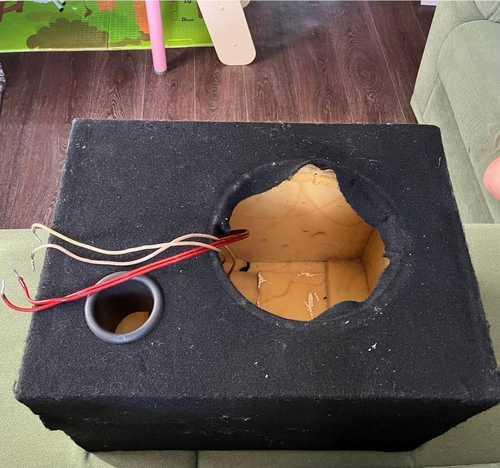 Короб под subwoofer 10