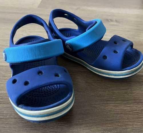 Сандалии crocs c6