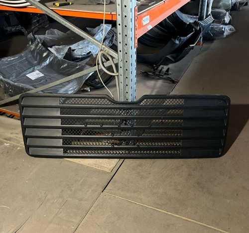 Решетка радиатора MAN F2000