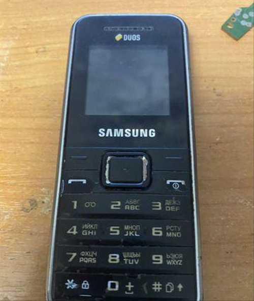 Samsung GT-E1182