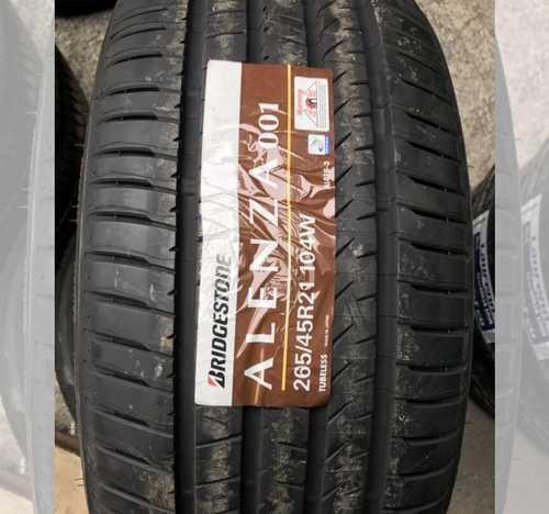 Bridgestone Alenza 001 265/45 R21 104W