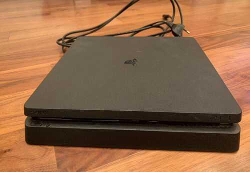 Приставка Sony PlayStation 4 Slim