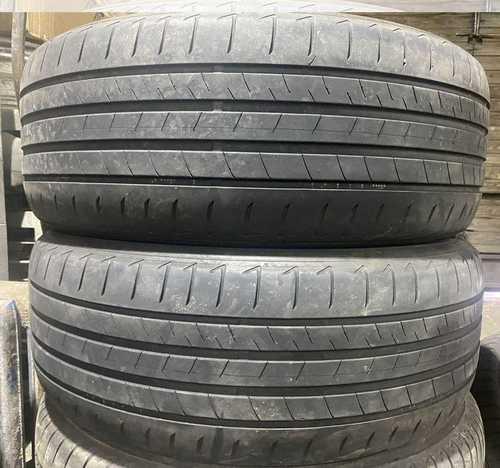 Bridgestone Alenza 001 245/45 R20