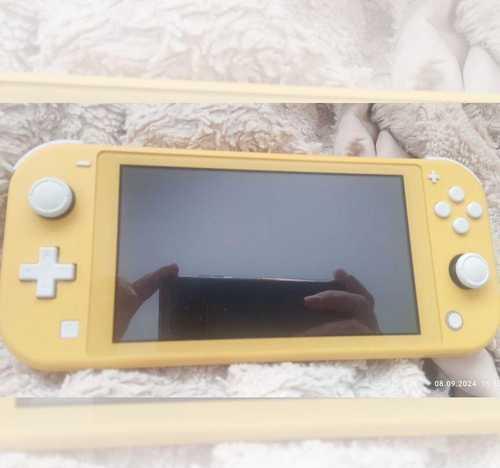 Игровая приставка nintendo switch Lite желтый