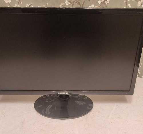 Монитор 24" Samsung S24D330H