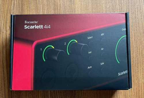 Звуковая карта Focusrite Scarlett 4i4 4th Gen