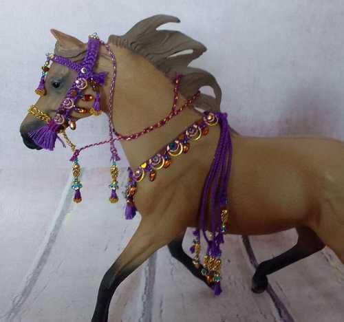 Арабская амуниция для модели лошади breyer