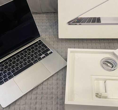 Apple macbook pro 13 2020 m1 8gb 256