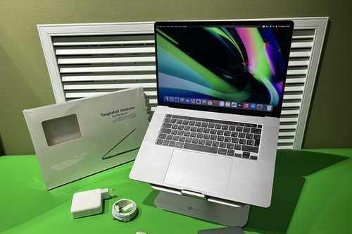 MacBook Pro 16 г.в 2020 i9 32GB 1TB RP 5500 8GB