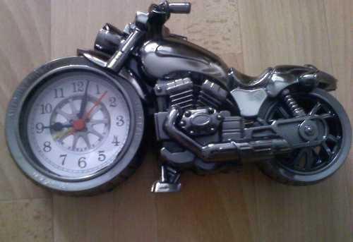 Часы будильник в виде мотоцикла