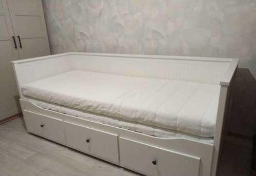 Кровать IKEA Hemnes