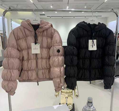 Пуховик Moncler