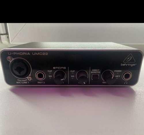 Звуковая карта behringer umc22