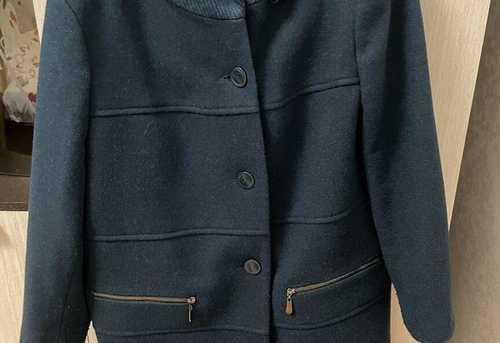 Демисезонное шерстянное пальто 54