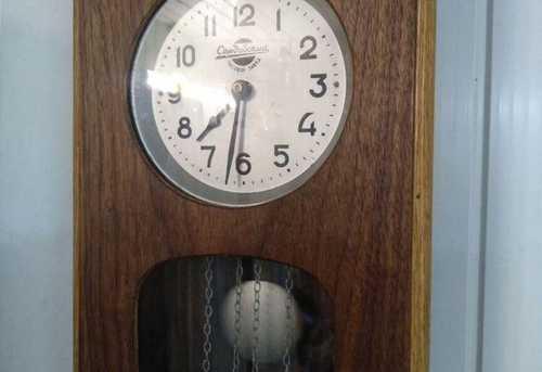 Часы настенные гирьевые с боем небольшого размера