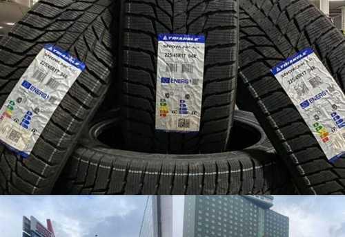 Triangle PL01 275/45 R21