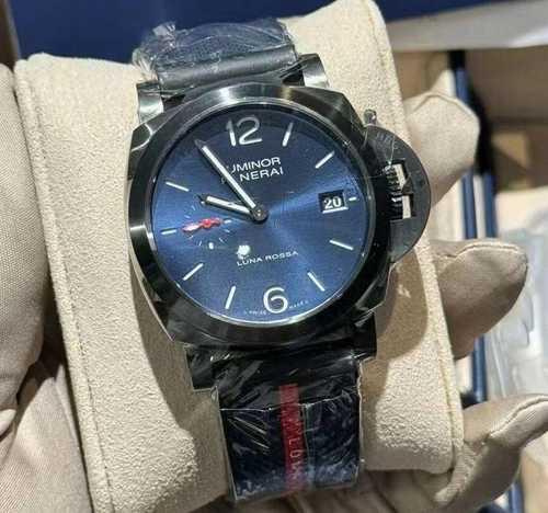 Новые Panerai Luminor Quaranta Luna Rossa 40mm