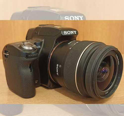 Зеркальный фотоаппарат Sony SLT-A35 c объективом S