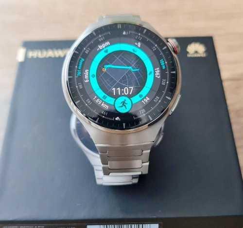 Huawei watch 4 pro titan