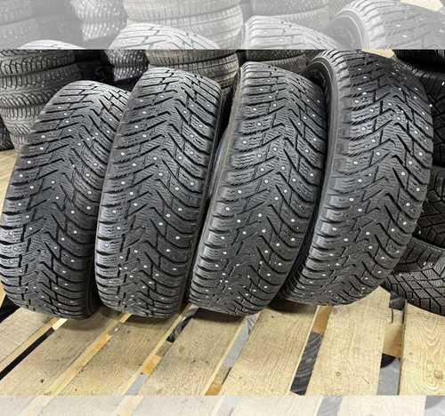 Nokian Tyres Hakkapeliitta 8 SUV 215/70 R16 100T