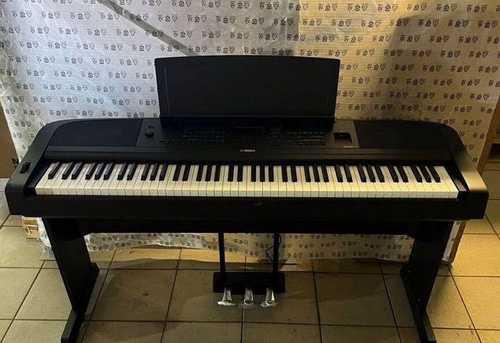 Цифровое пианино Yamaha DGX670 black