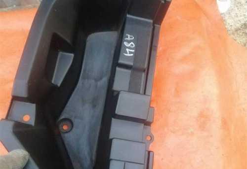 Ящик для инструментов пустой Lexus RX 300/330/350