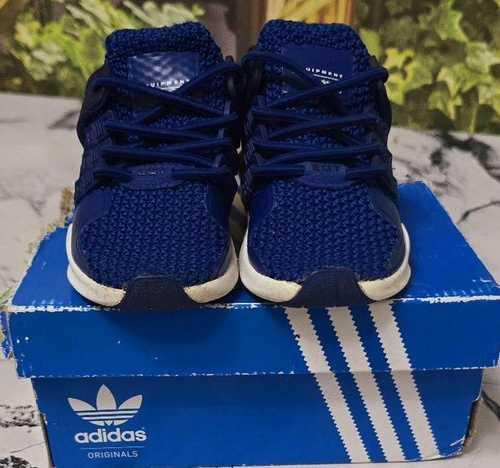 Кроссовки adidas 22
