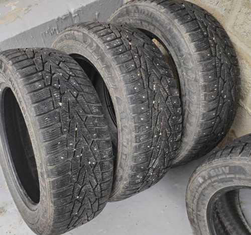 Nokian Tyres Hakkapeliitta 7 SUV 215/60 R17 88P
