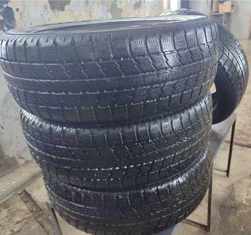 Toyo Observe GSi-5 2.25/60 R18 100