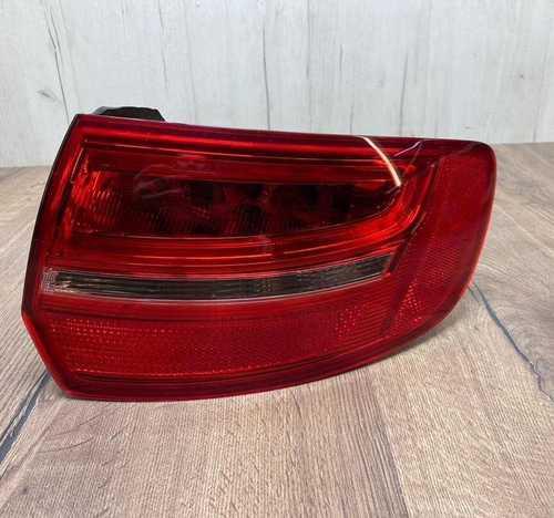 Фонарь правый Audi A3 8P