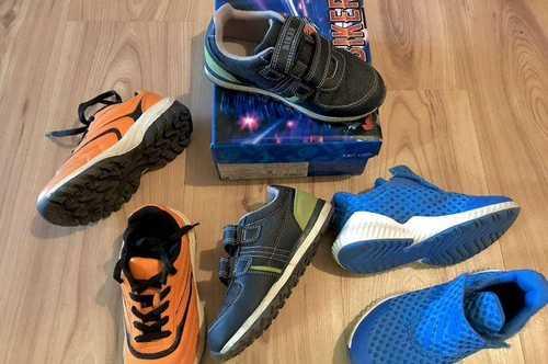 Кроссовки adidas 30