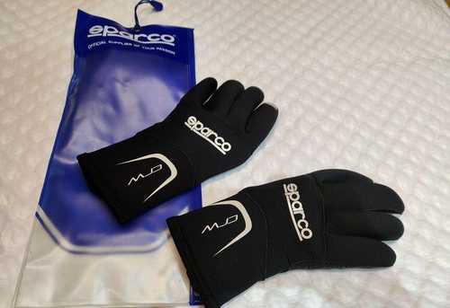 Спортивные перчатки sparco