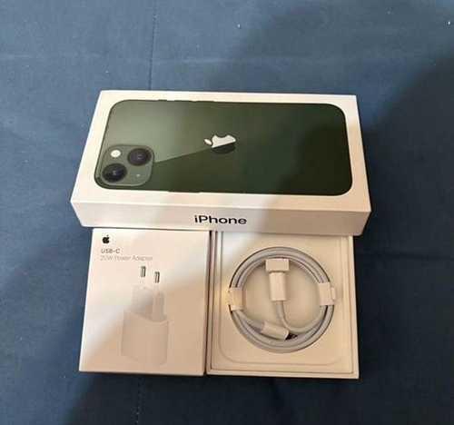 Зарядное устройство на iPhone онигинал