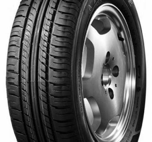 Triangle TR928 215/65 R16 102H