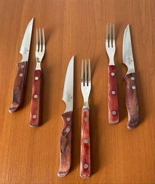 Ножи и вилки для стейка