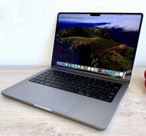 MacBook Pro 14" 2021 M1 PRO 32Gb SSD 1Tb