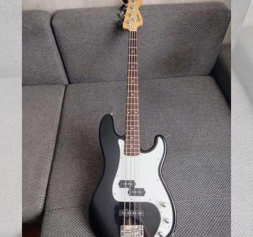 Бас гитара Squier Precision Special