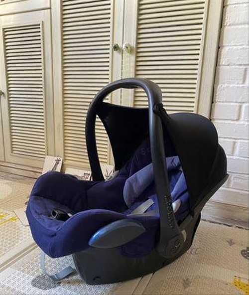 Автолюлька Maxi cosi cabriofix и база Easy Fix