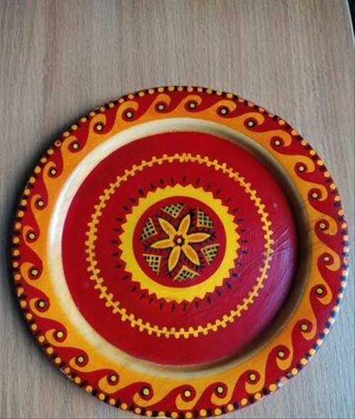 Тарелка деревянная декоративная