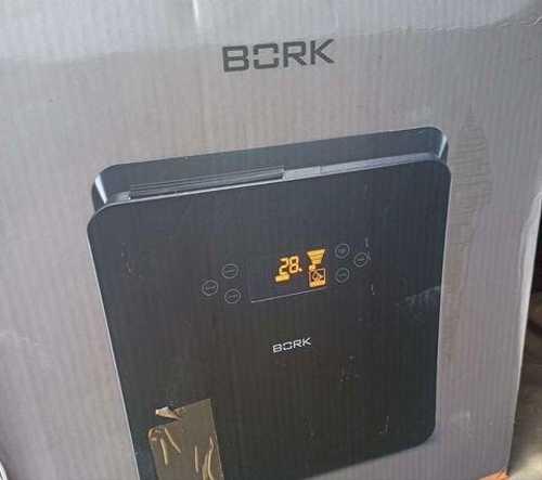 Увлажнитель воздуха Bork Q710