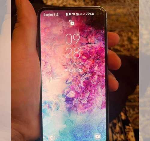 Samsung Galaxy S10, 8/128 ГБ