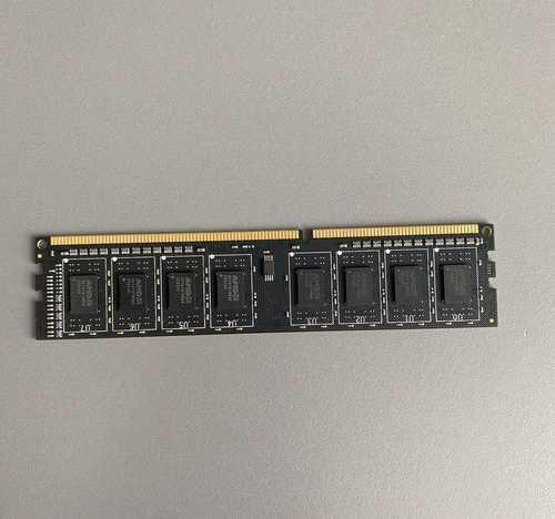 AMD Radeon R5 Enterainment Series 4 гб DDR3