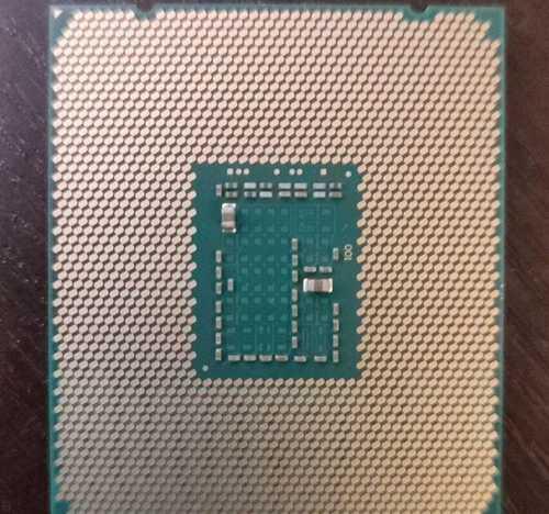 Процессор Intel xeon E5