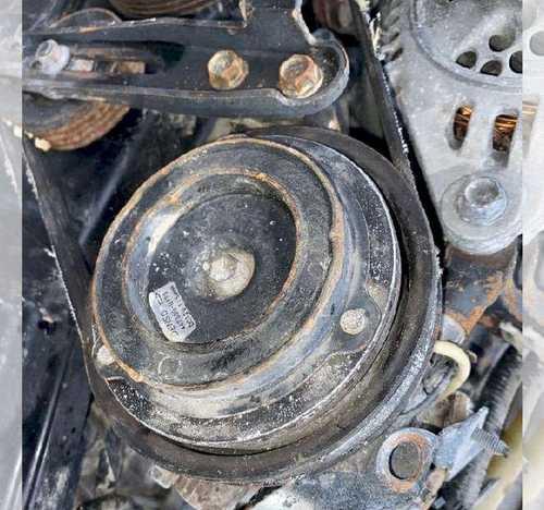 Компрессор кондиционера EJ20H Subaru Legacy BG5 73111AC002