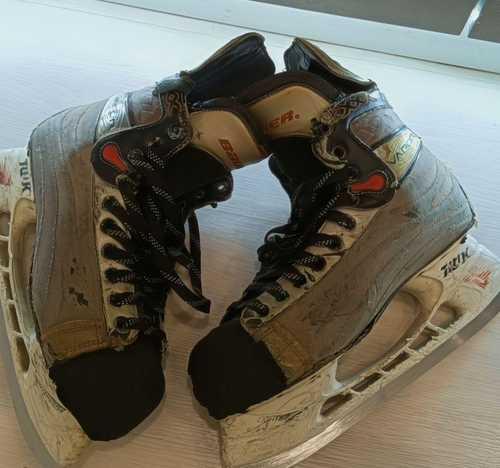 Хоккейные коньки bauer vapor xxx 8D