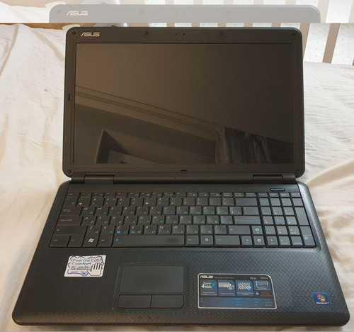 15.6" ASUS K50C, Celeron, RAM 2 ГБ, 250 ГБ, SiS Mirage 3 